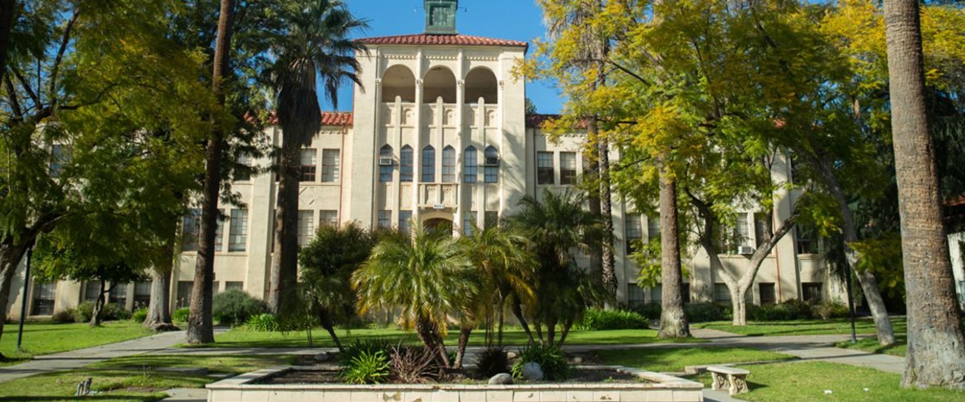 What to Consider When Choosing a Private High School in Los Angeles